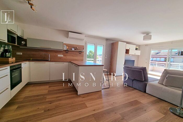 Appartement à vendre - Vallauris, Le Val dOr, Fournas, Ferratone - 2 pièces - 1 chambre