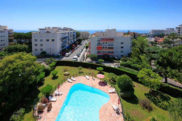 Nice, Madeleine : Appartement 4 pièces à vendre