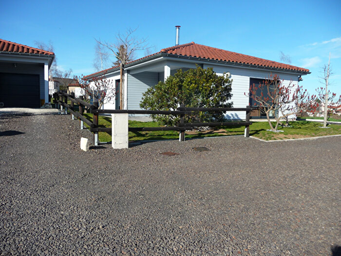 Maison à vendre - Montbrison, Moingt - 4 pièces - 2 chambres