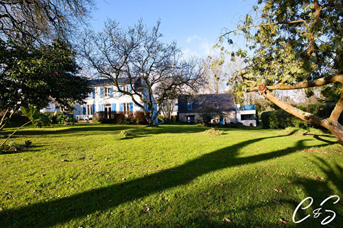 Maison à vendre - Combrit - 11 pièces - 9 chambres