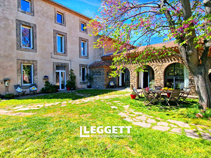 Moux : Maison 10 pièces à vendre
