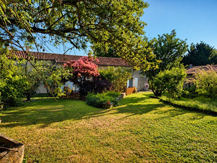 Maison 8 pièces à vendre à Bessé