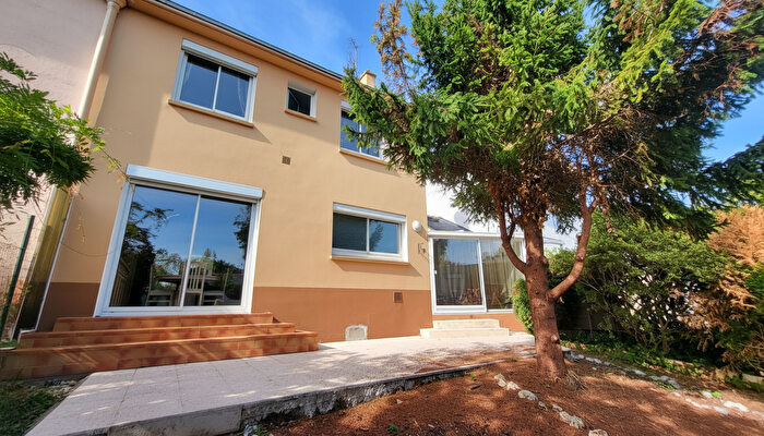 Rezé, Pont Rousseau - Maison 5 pièces à vendre