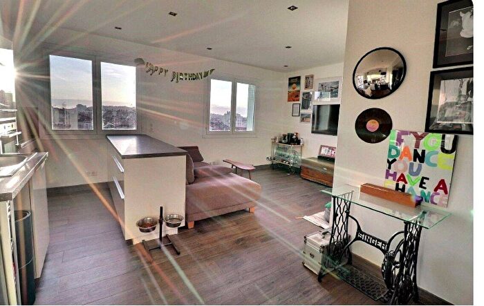 Appartement 2 pièces à louer - Cinq Avenues, Marseille 4ème arrondissement