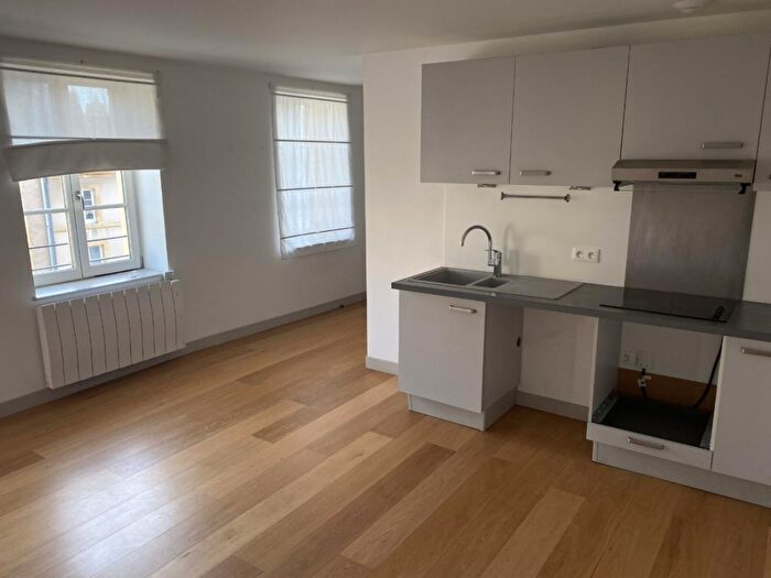 Appartement à louer - Metz, Ancienne ville - 2 pièces - 1 chambre