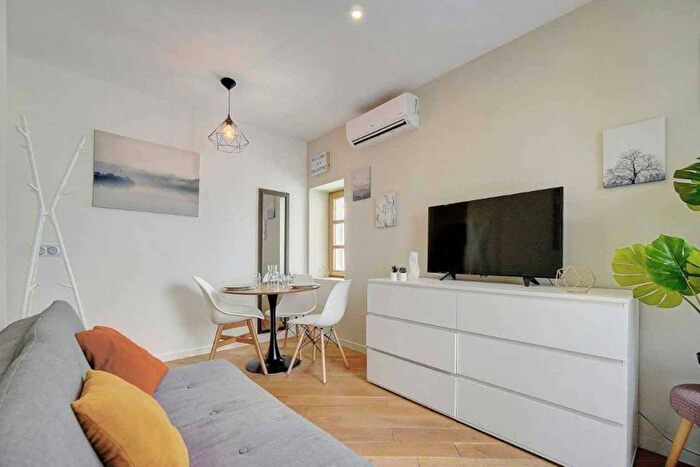 Centre-ville, Cannes : Appartement 2 pièces à louer