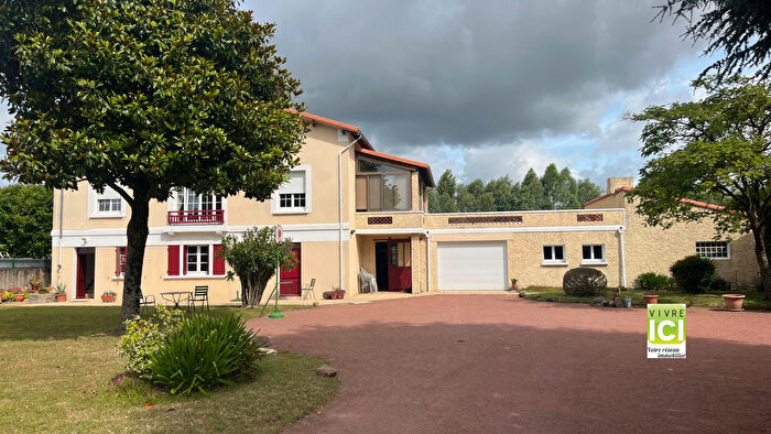 Maison 7 pièces à vendre à Saint-Julien-de-Concelles