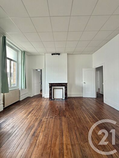 Appartement 3 pièces à louer à Moulins, Gare, Champins