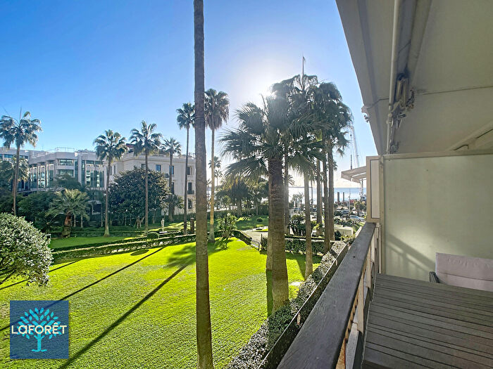 Appartement à vendre - Cannes, Centre-ville - 2 pièces - 1 chambre