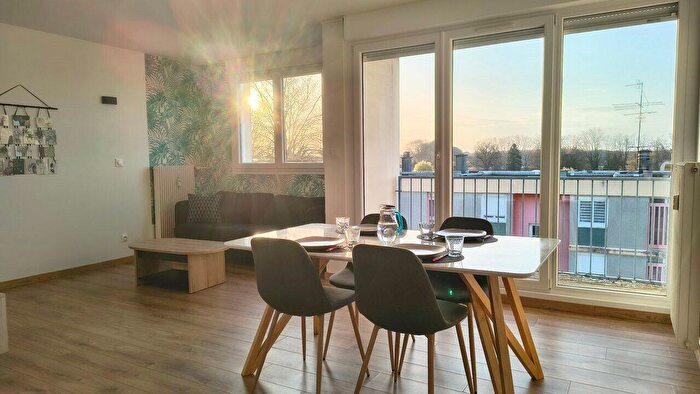 Neuf et Exterieurs, Auxonne : Appartement 2 pièces à louer