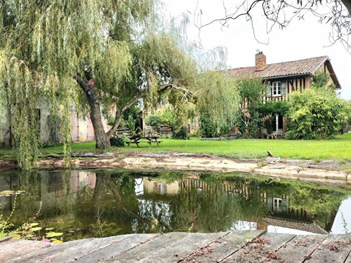 Maison à vendre - Rieumes - 9 pièces - 7 chambres