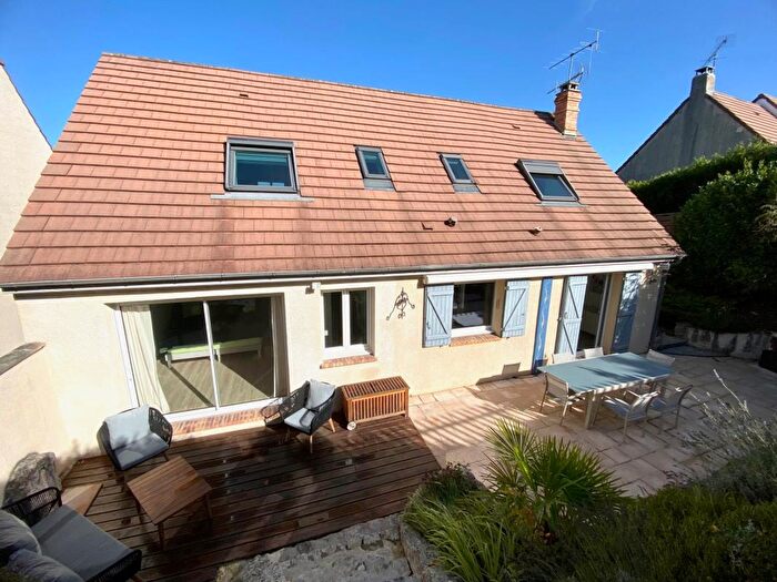 Maison à vendre - Mézières-sur-Seine - 4 pièces - 3 chambres