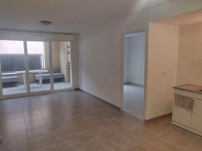 Appartement à vendre - Cailloux-sur-Fontaines - 2 pièces - 1 chambre