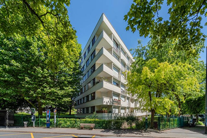 Chelles, Centre-ville, Gare, Abbesses - Appartement 4 pièces à vendre