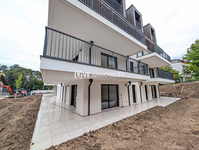 Bord du Lac, Évian-les-Bains : Appartement 3 pièces à louer
