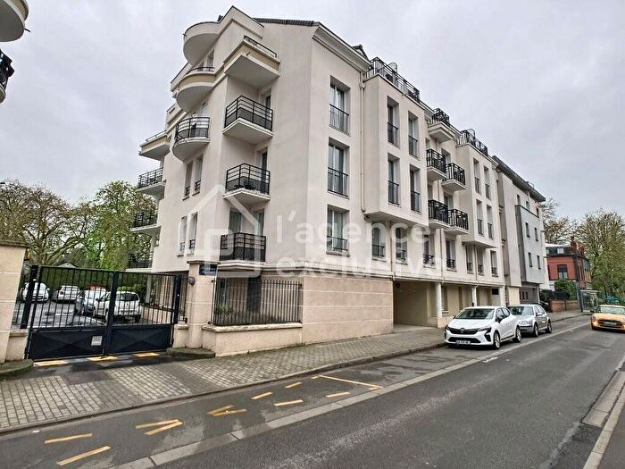 Appartement à louer - Saint Maurice-Pellevoisin, Lille - 1 pièce
