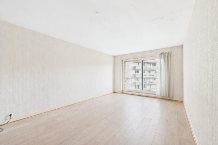 Appartement à vendre - Paris e , Simplon, Poissonniers - 2 pièces - 1 chambre