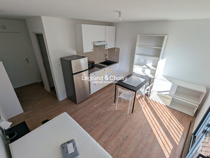 Appartement à louer - Villeneuve-sur-Lot, Saint-Etienne - 1 pièce
