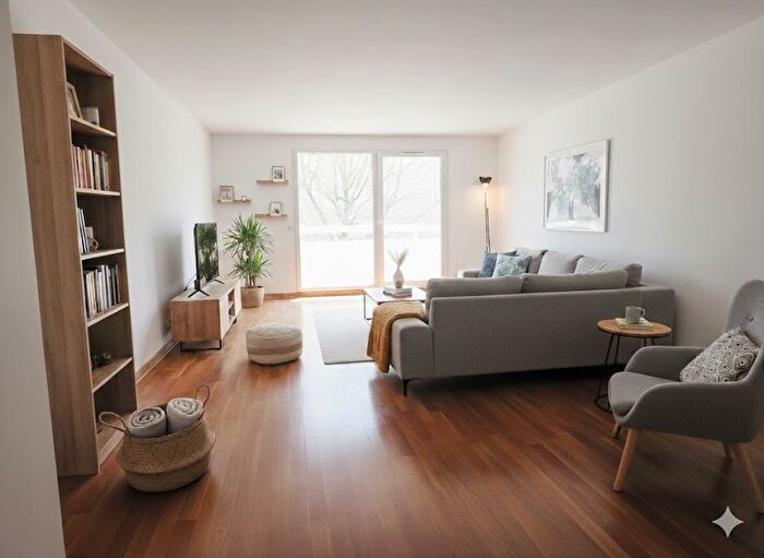 Appartement à vendre - Vitry-sur-Seine, Stalingrad - 5 pièces - 4 chambres