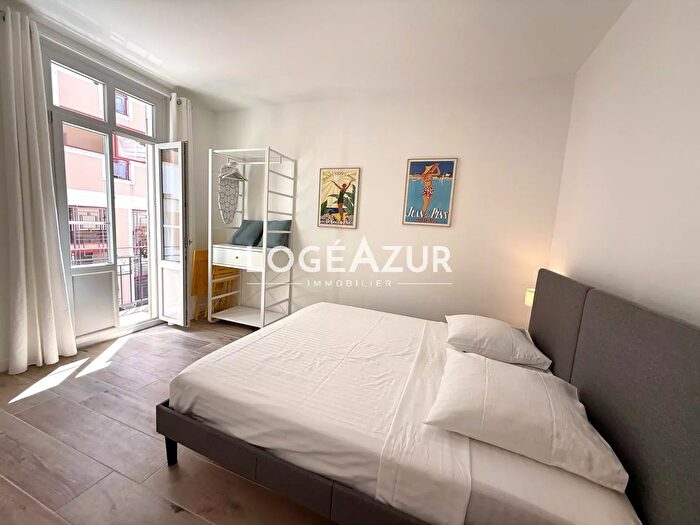 Appartement 1 pièce à Antibes, Coeur de ville, à louer