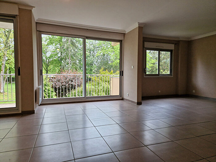 Appartement à louer - Bourg-en-Bresse, Centre, Brou, Baudières - 5 pièces - 3 chambres