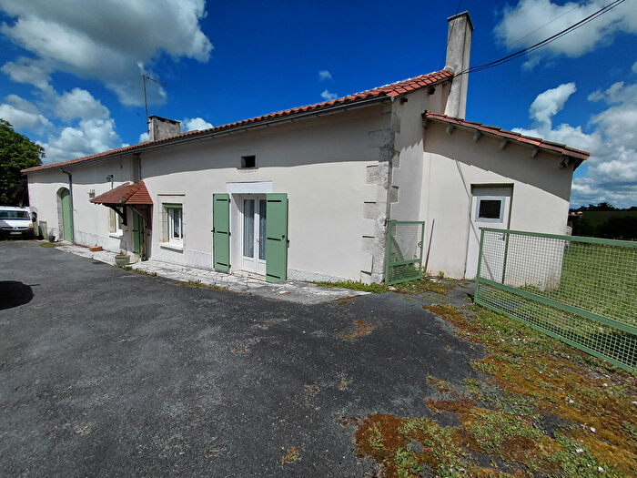 Tocane-Saint-Apre - Maison 4 pièces à vendre