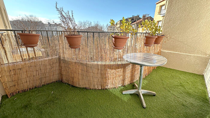 Appartement à louer - Aix-en-Provence, Val Saint-André - 3 pièces - 2 chambres