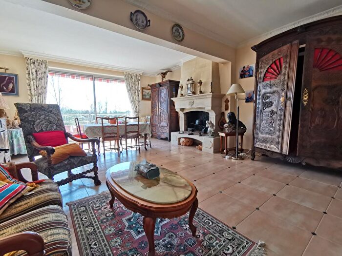 Maison à vendre - Mandres-les-Roses - 4 pièces - 3 chambres