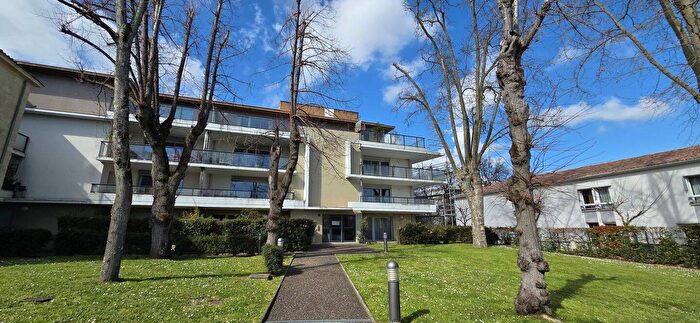 Appartement à louer - Bordeaux - 2 pièces - 1 chambre