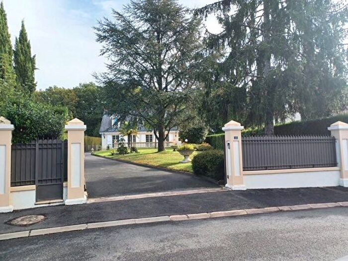 Maison à vendre - Tours - 5 pièces - 3 chambres