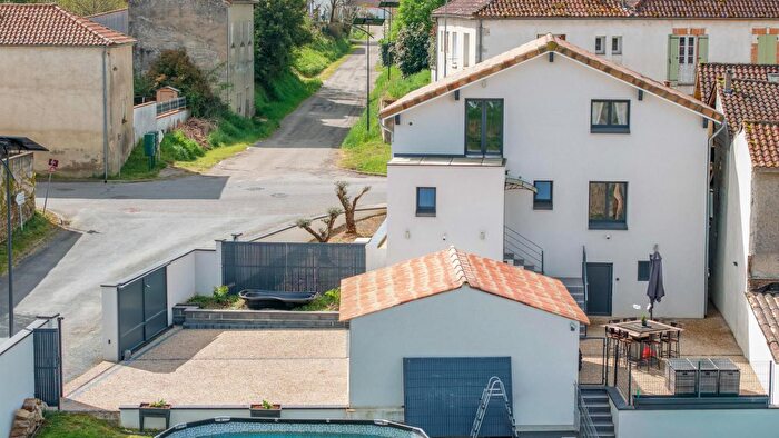 Maison à vendre - Saint-Sixte - 5 pièces - 3 chambres