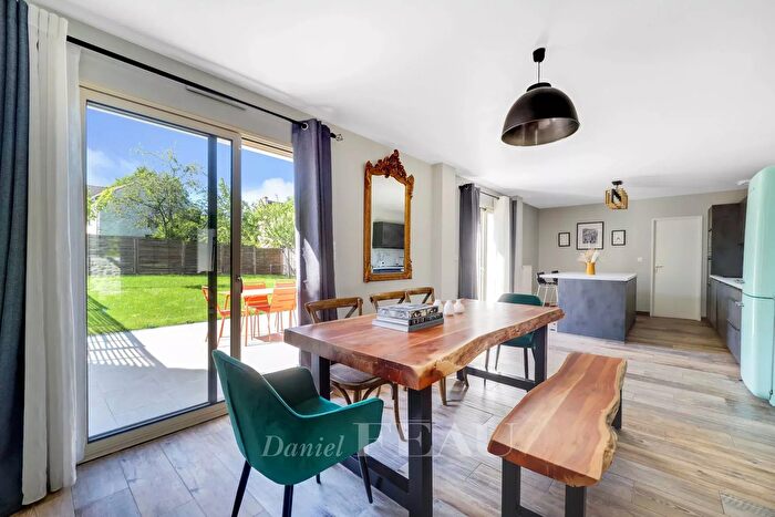 Maison 6 pièces à vendre - Fontenay-le-Fleury, Vieux village
