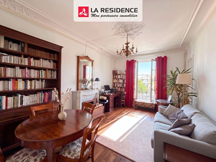Chatou, Est - Appartement 3 pièces à vendre
