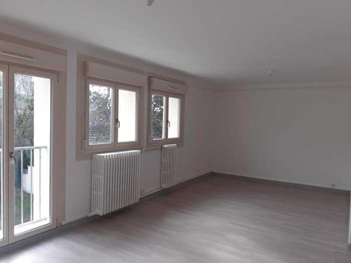 Appartement 5 pièces à Neufchâteau, à louer