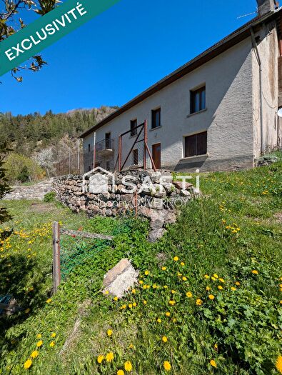 Maison à vendre - Orcières - 7 pièces - 5 chambres