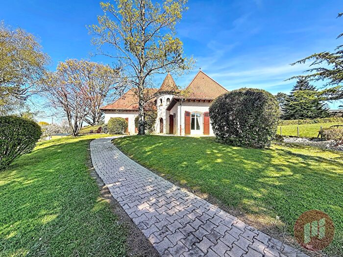 Maison à vendre - Ussac - 6 pièces - 4 chambres