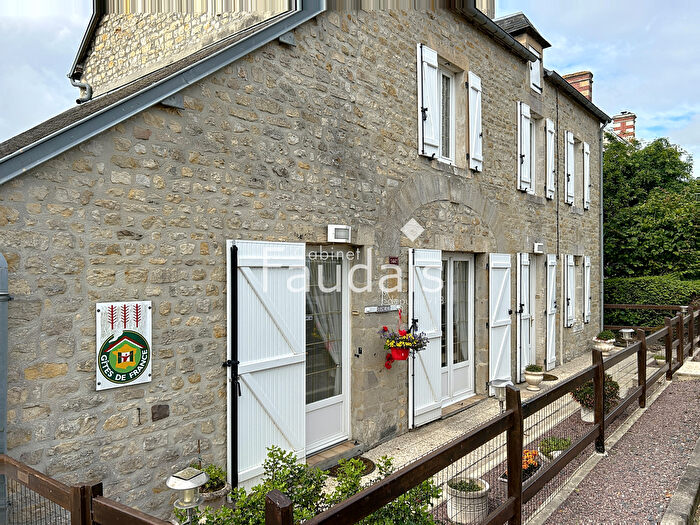 Maison à vendre - Formigny - 7 pièces - 5 chambres