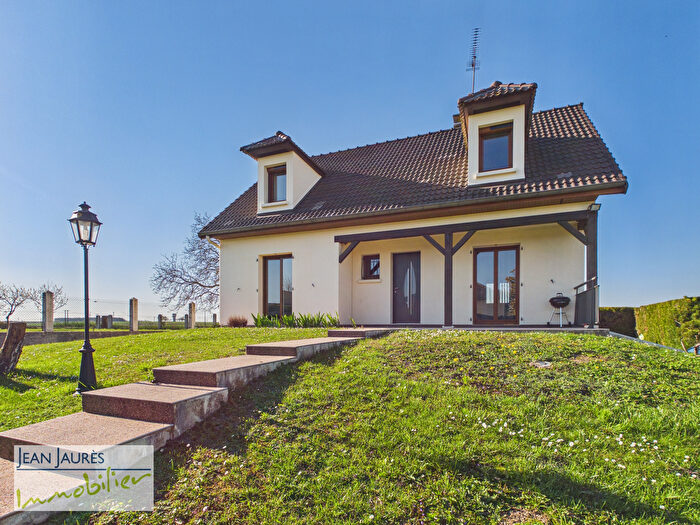 Maison à vendre - Saint-Lyé - 6 pièces - 4 chambres