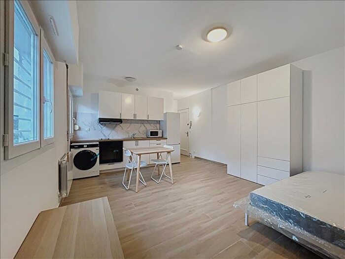 Appartement à louer - Gagny, Centre-ville - 1 pièce