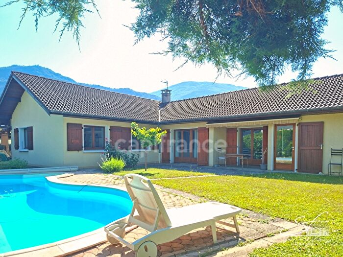 Maison 5 pièces à vendre à Challes-les-Eaux