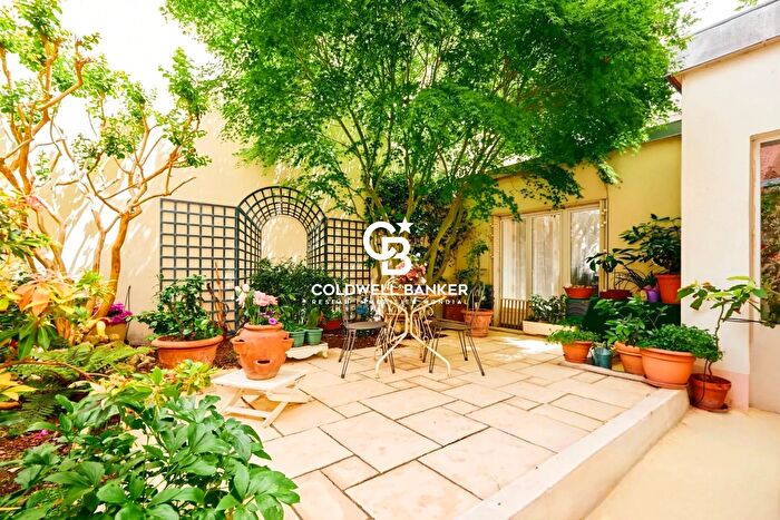 Appartement à vendre - Montrouge, Porte de Châtillon - 5 pièces - 3 chambres