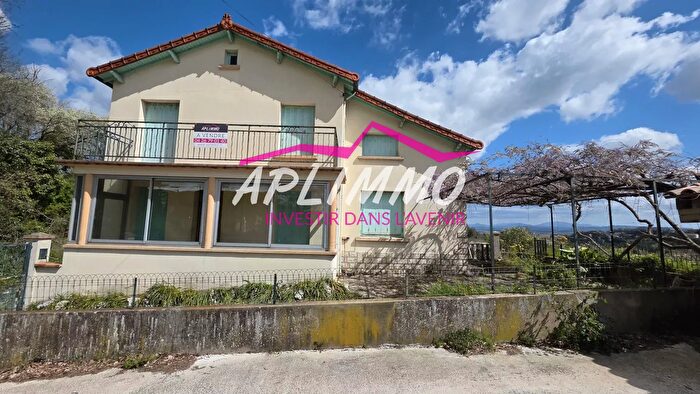 Maison à vendre - Le Teil - 4 pièces - 3 chambres