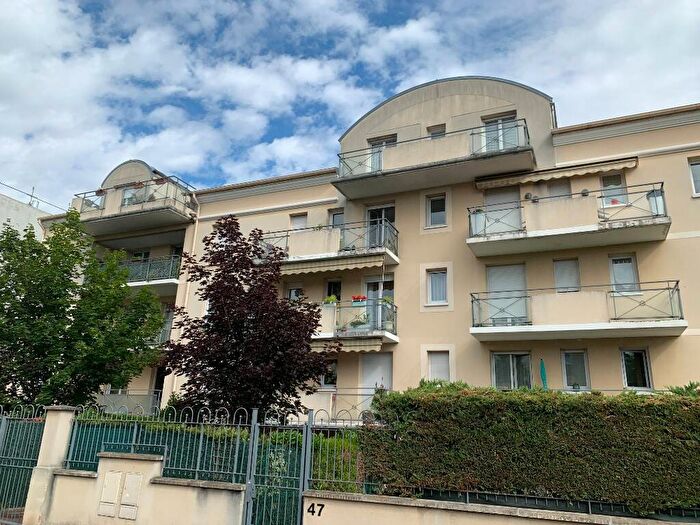 Appartement à louer - Les Siams, Le Perreux-sur-Marne - 3 pièces - 2 chambres
