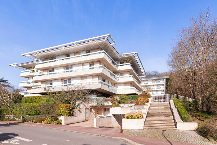 Appartement à vendre - Viroflay, Aulnettes, Forêt Domaniale de Fausses-Reposes - 4 pièces - 3 chambres