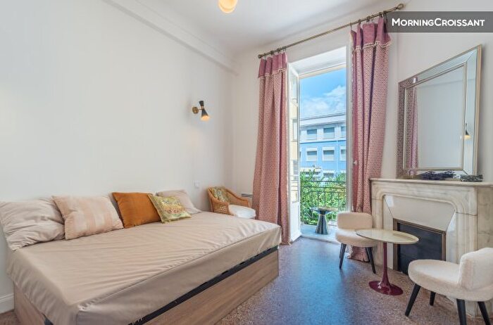 Appartement à louer - Nice, Acropolis, République - 2 pièces - 2 chambres