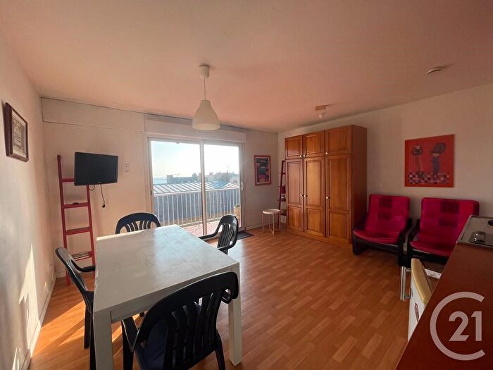 Appartement à vendre - Granville, Centre-ville - 1 pièce