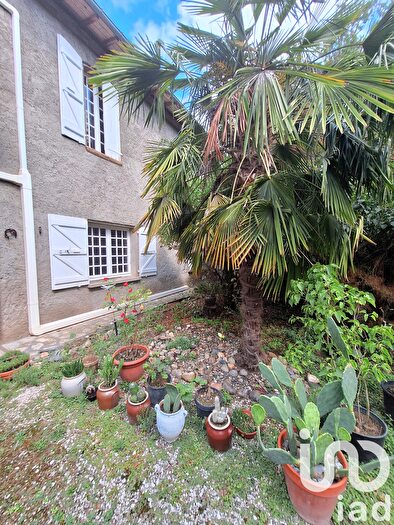 Maisons à vendre et appartements à louer - 1