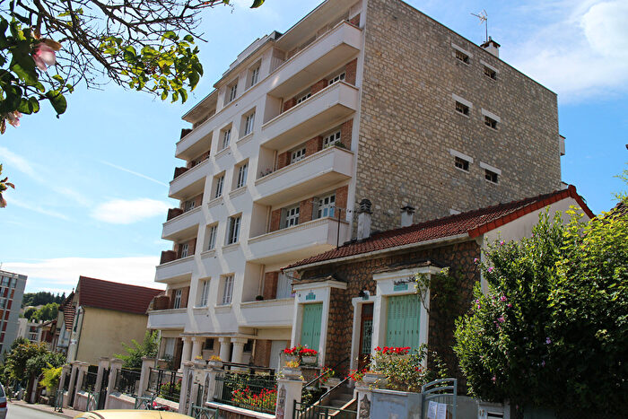 Appartement à louer - Chaville, Rive Droite, Les Vignes - 2 pièces - 1 chambre