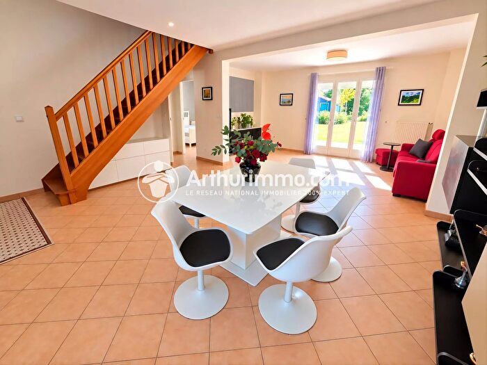 Saint-Pierre-du-Perray : Maison 6 pièces à vendre