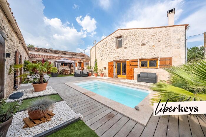 Maison à vendre - Saintes, Bellevue, La Grange, Les Boiffiers - 6 pièces - 3 chambres